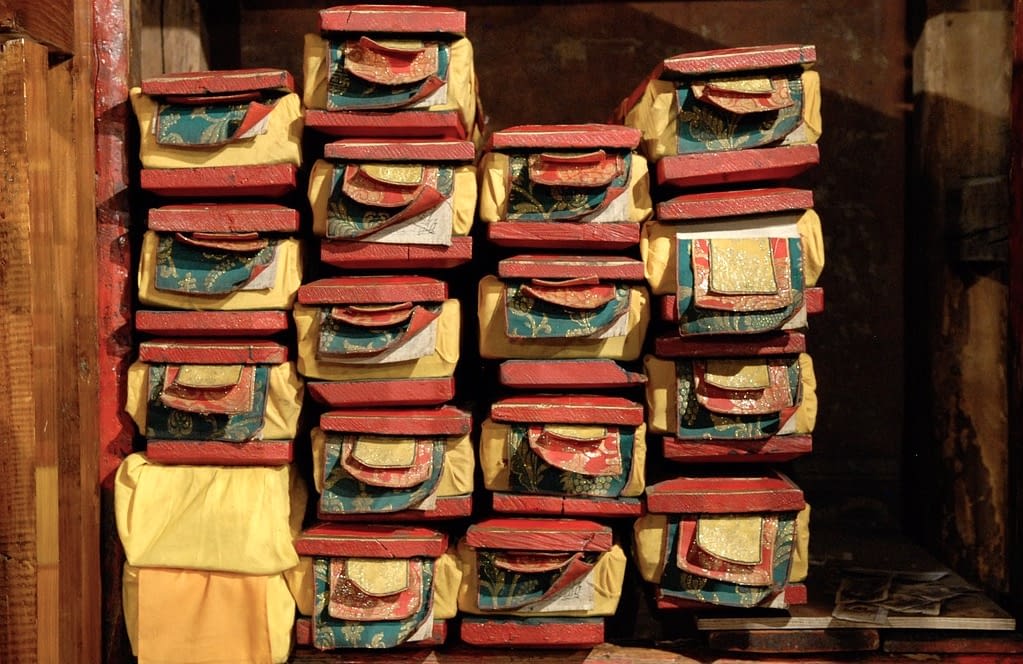 Are You a Knowledge-Holder? - Dr Asa Heshoff